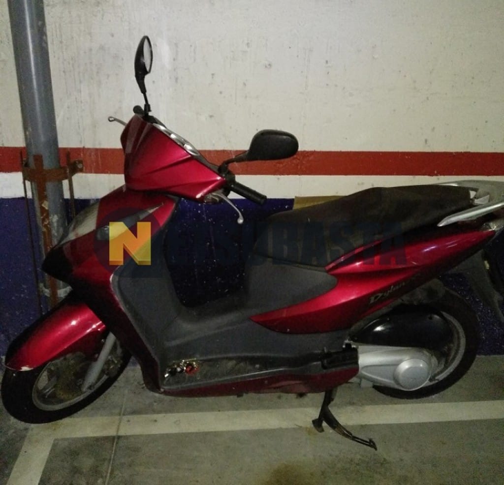 Subasta de Honda Dylan 125 2005