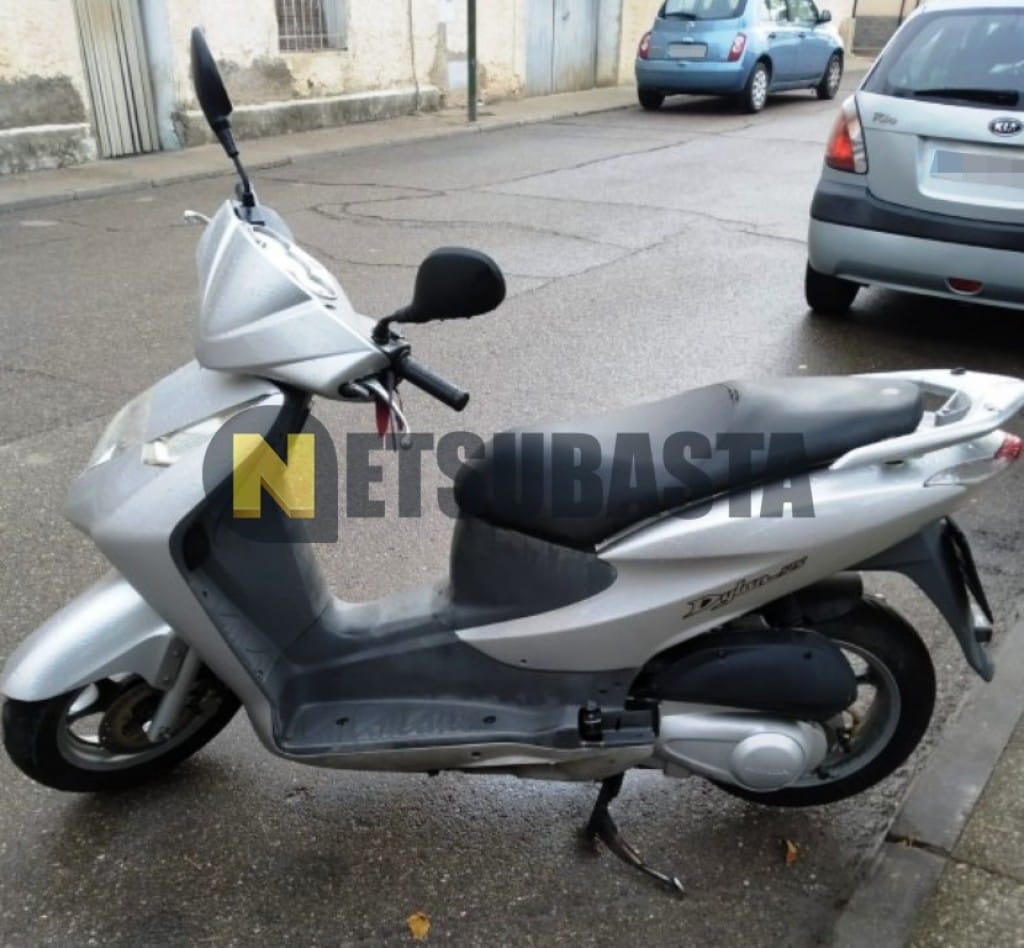 Subasta de Honda Dylan 125 2006