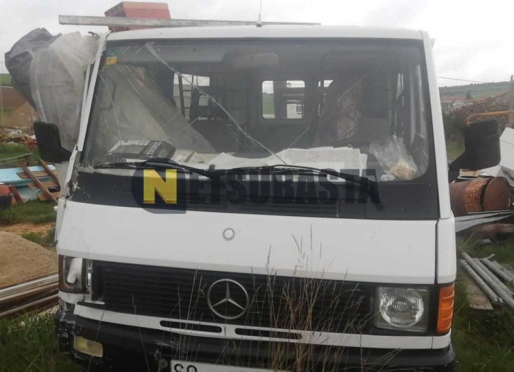 Subasta de Mercedes-Benz MB 120 2.4 D 1991