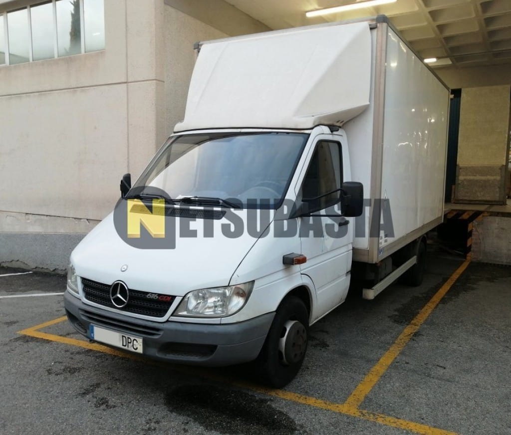 Subasta de Mercedes-Benz Sprinter Caja 616 CDI 2005