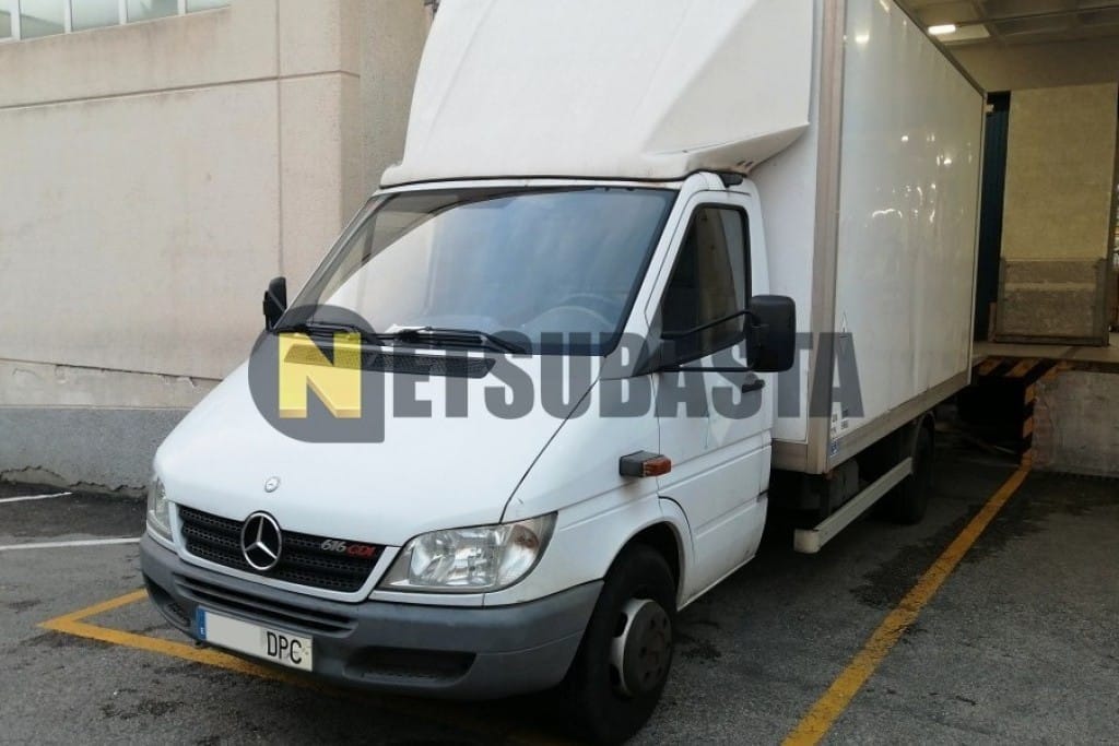 Subasta de Mercedes-Benz Sprinter Caja 616 CDI 2005