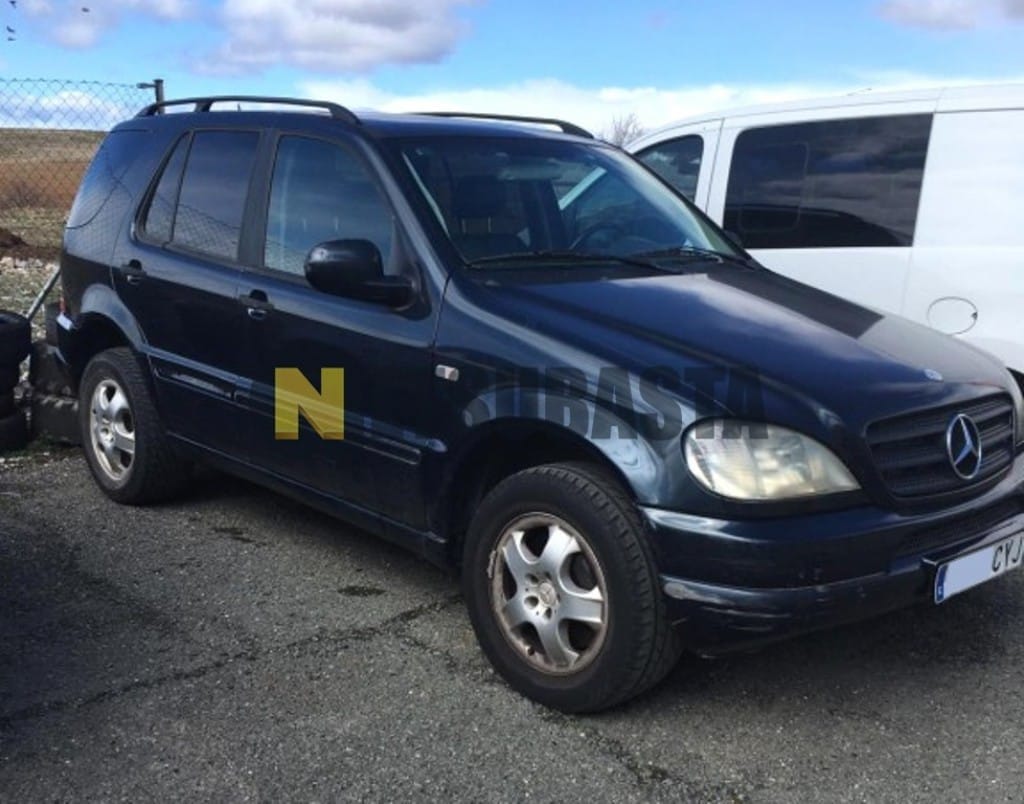 Subasta de Mercedes-Benz ML 430 1999